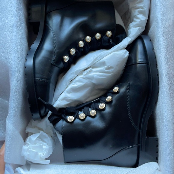 Stuart Weitzman | Shoes | Nib Stuart Weitzman Pearl Boots Us65 Black ...